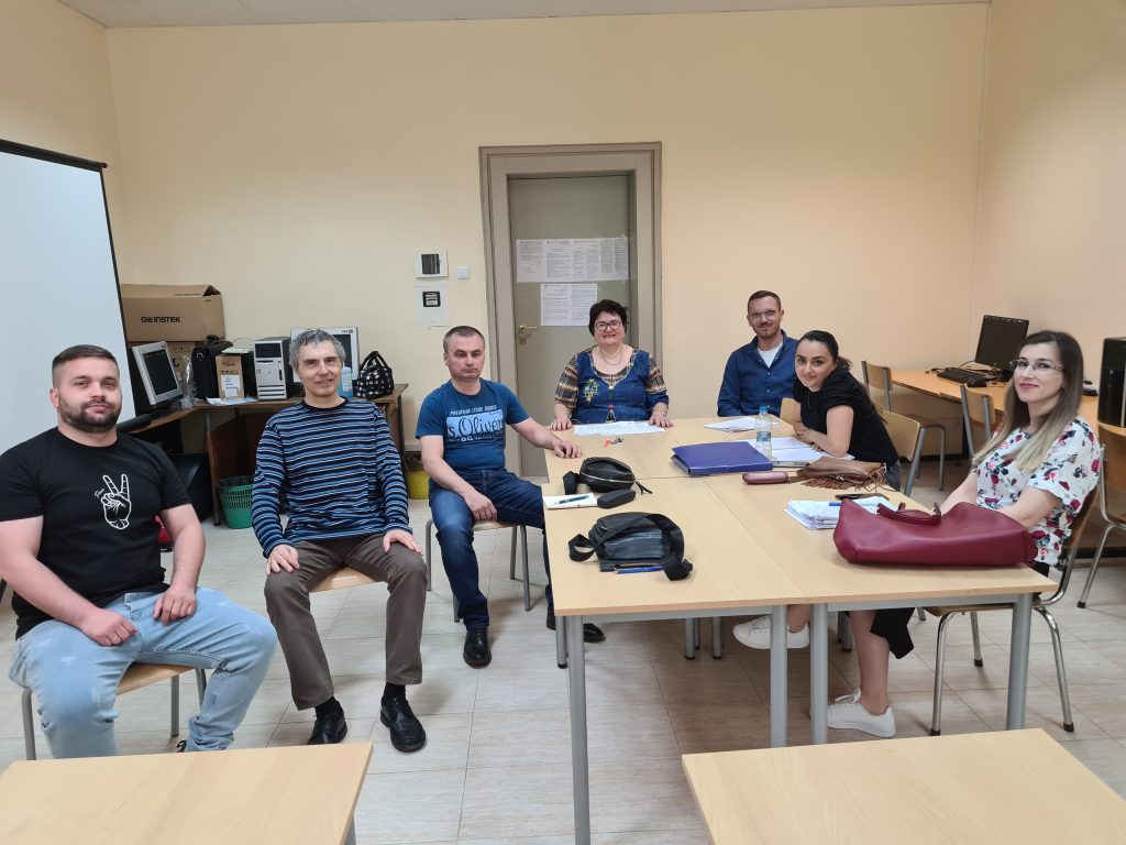 The doctoral students Alsa Nuci and Eriselda Malaj from UAMD, Albania ...